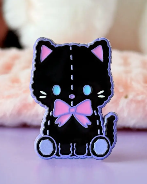 boneka pin